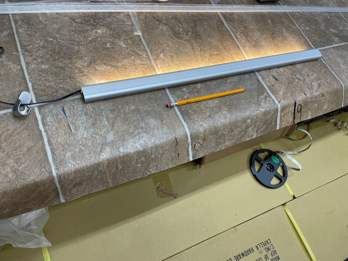 LED Lighted Round Closet Rod Kit With End Supports 1-5/16" Diamerter ...