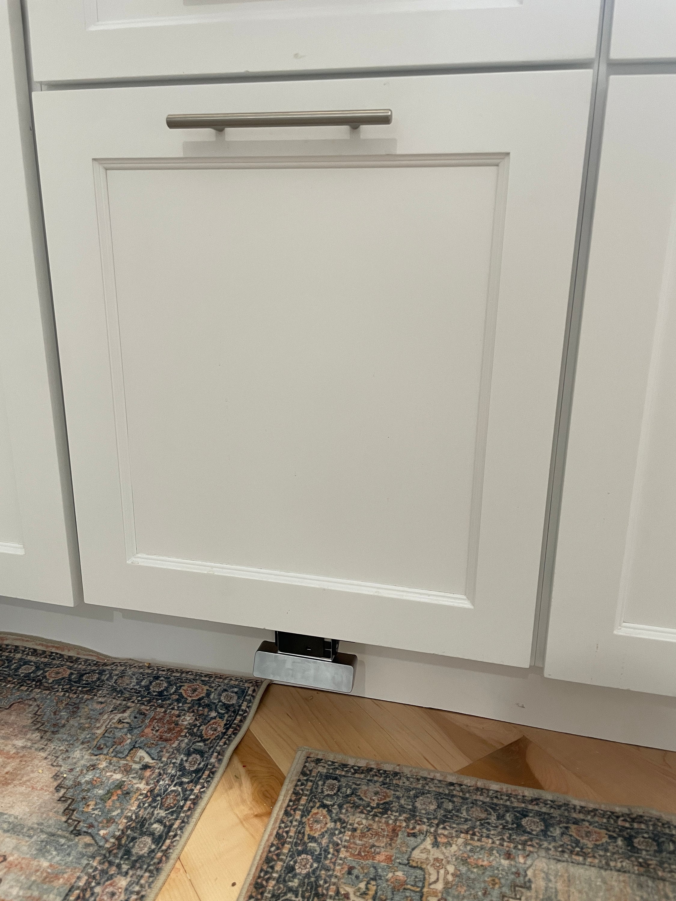Pedal Open Single Trash Pull-out Waste Container Kick to Open With ...