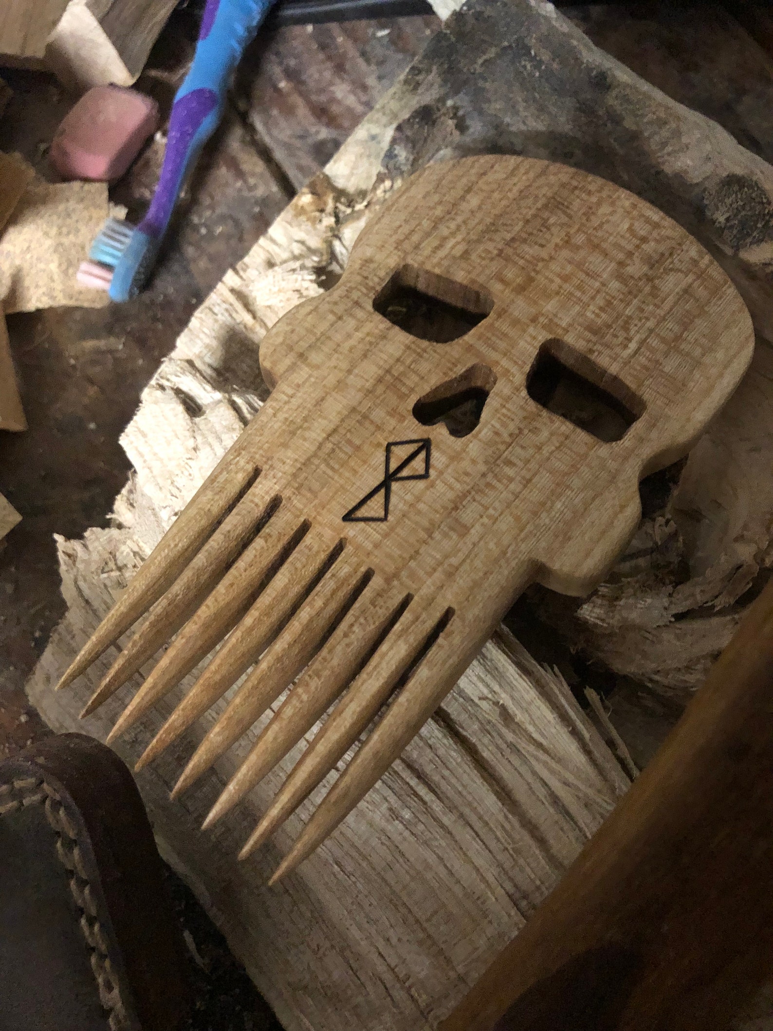 Small Wooden Skull Comb, Beard Comb - Etsy Canada