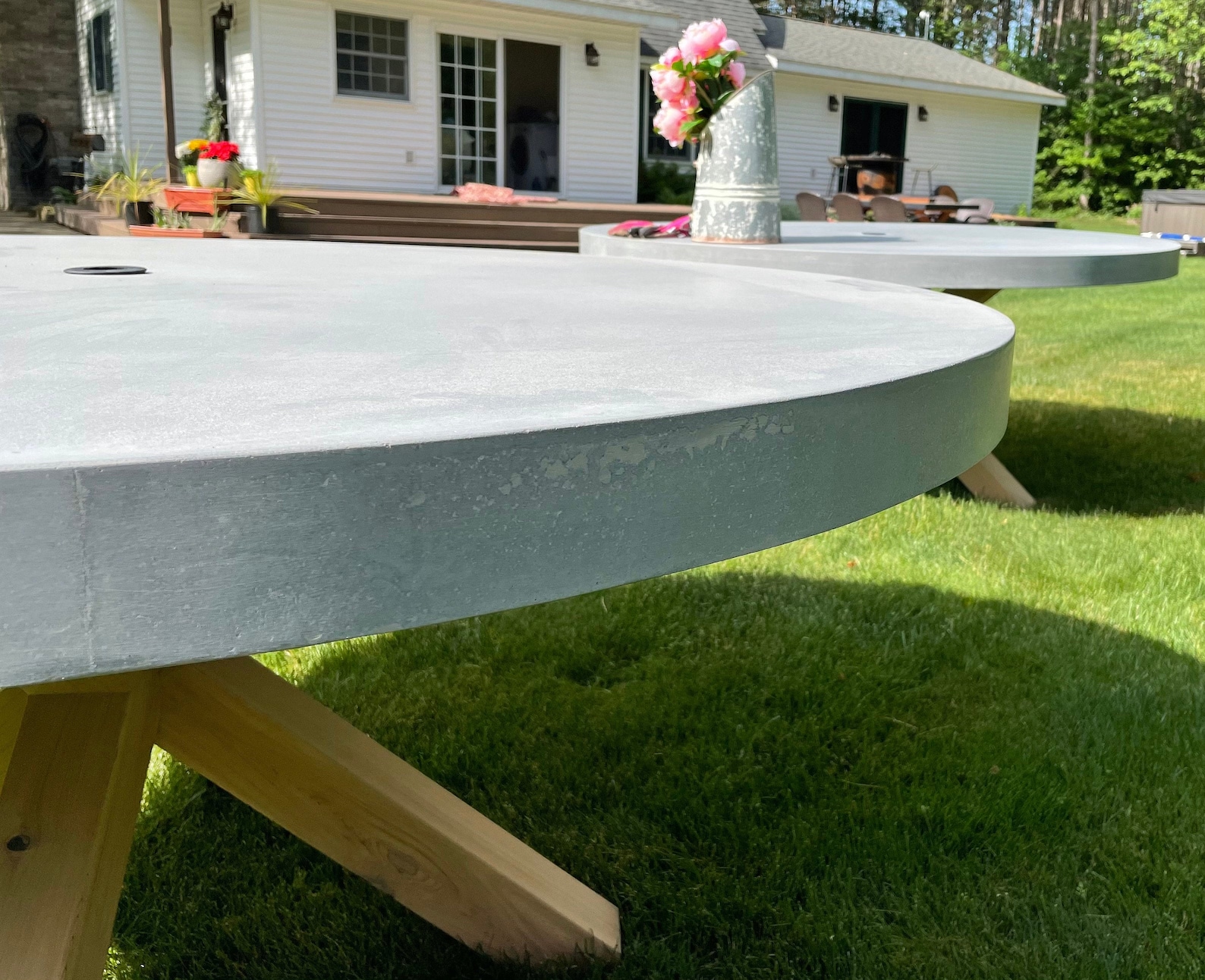 Custom Round Concrete Table | Wood Base - Etsy