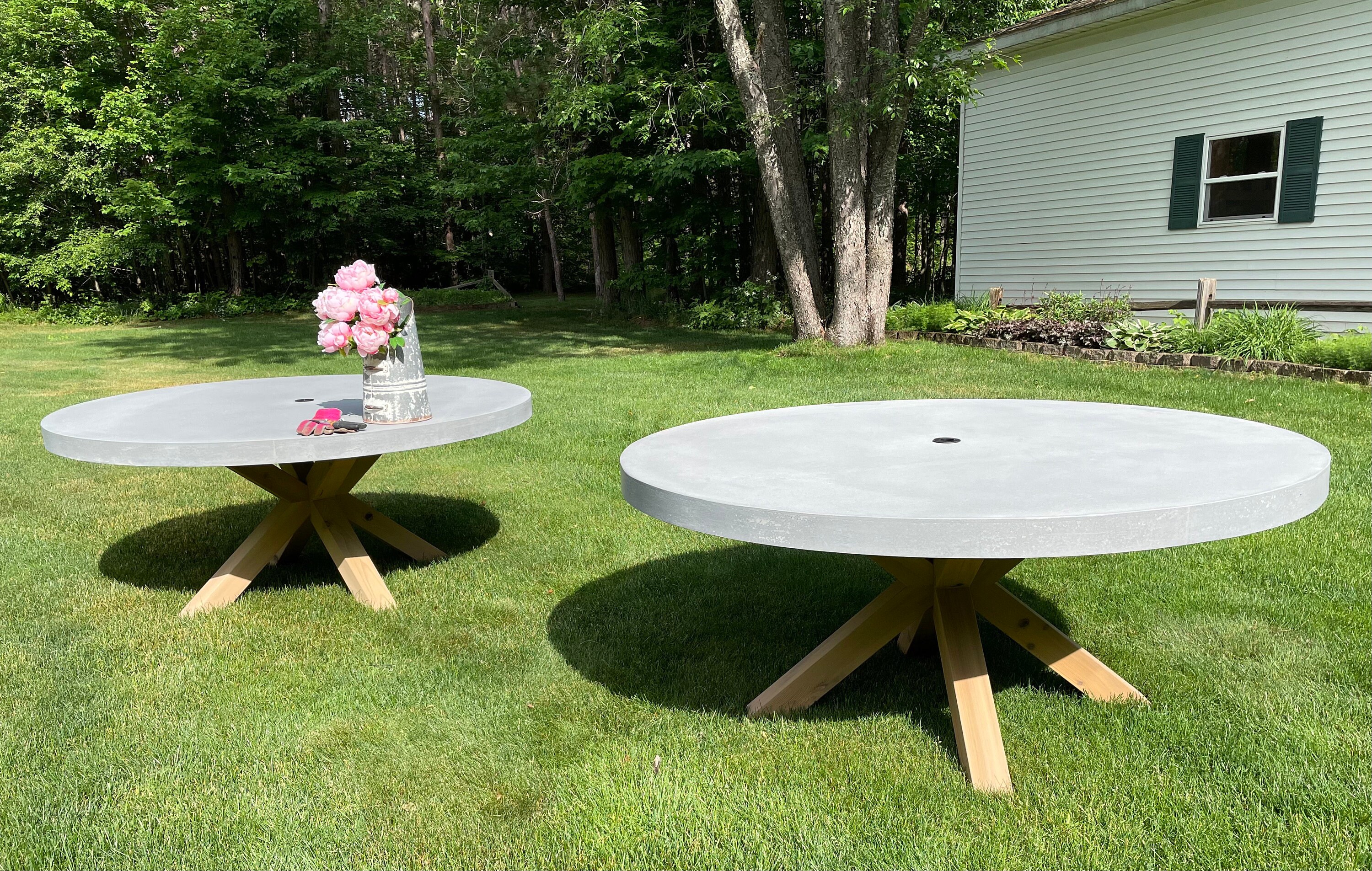 Custom Round Concrete Table Wood Base - Etsy