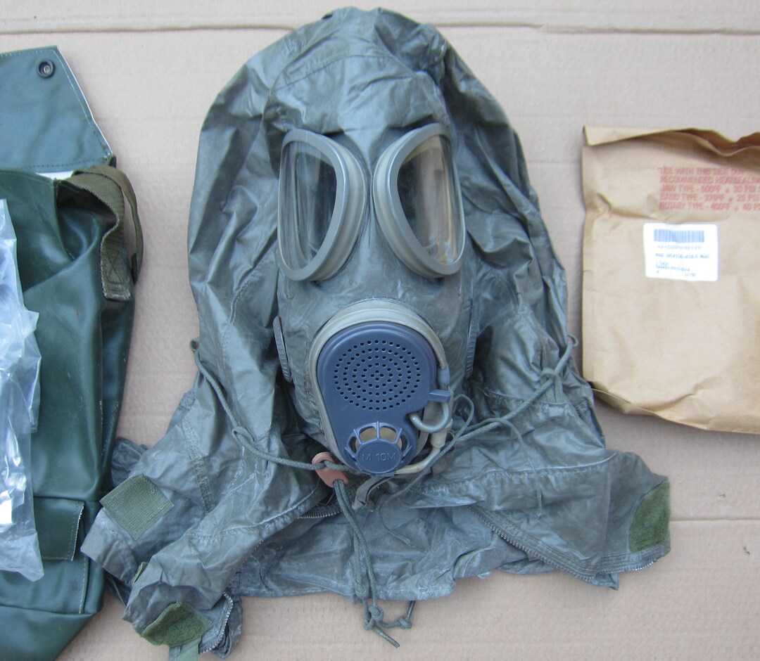 MP4 'bulldog' Gas Mask With Chemical Hood Full Kit / Chemical Warfare ...
