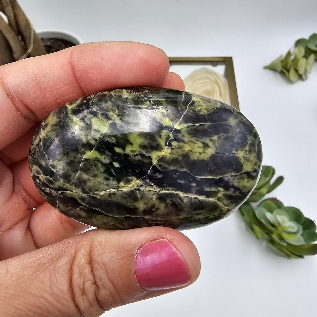 Green Serpentine Palm Stone 2.4" Snake Crystal Healing Crystals Mineral ...