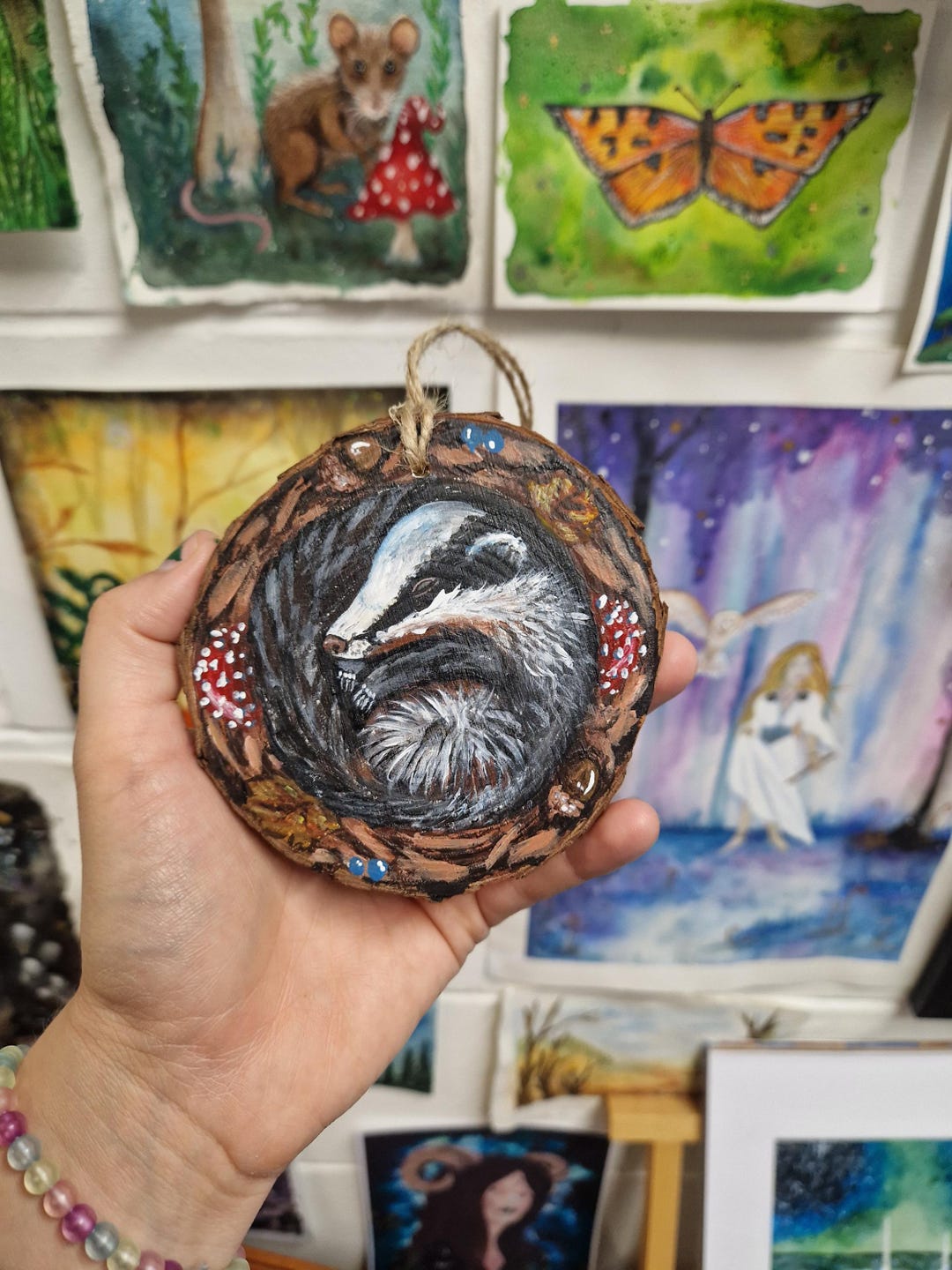 Woodland Badger Hanging Wood Slice, Badger Decoration, Hand Painted Log ...