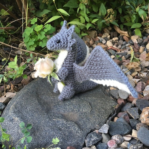 Pouncing Dragon Crochet Pattern - Etsy
