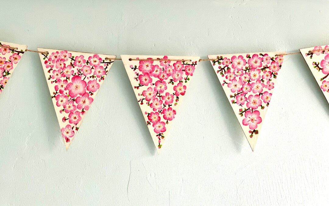 Wooden hand painted bunting Blossom - Etsy 日本