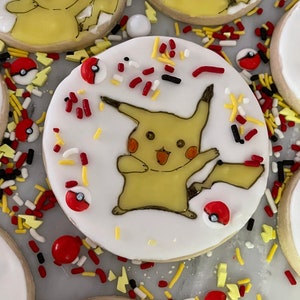 Pokemon Ball Sprinkles. Edible Pokémon Cupcake Toppers, Cake Sprinkles ...