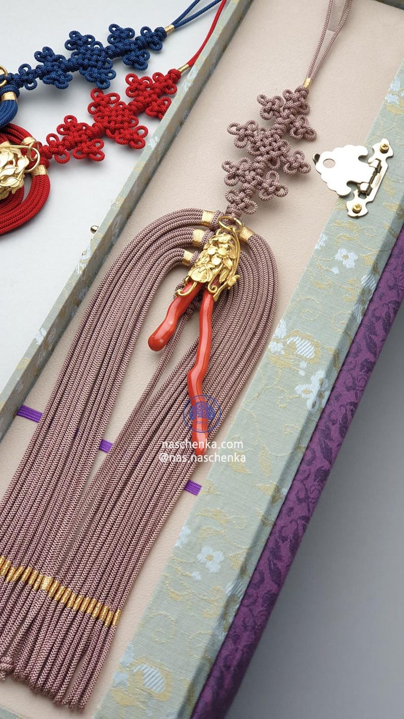 Korea Norigae (노리개) Silk 노리개 Royal Korea Norigae 대삼작 노리개 NASCHENKA ...