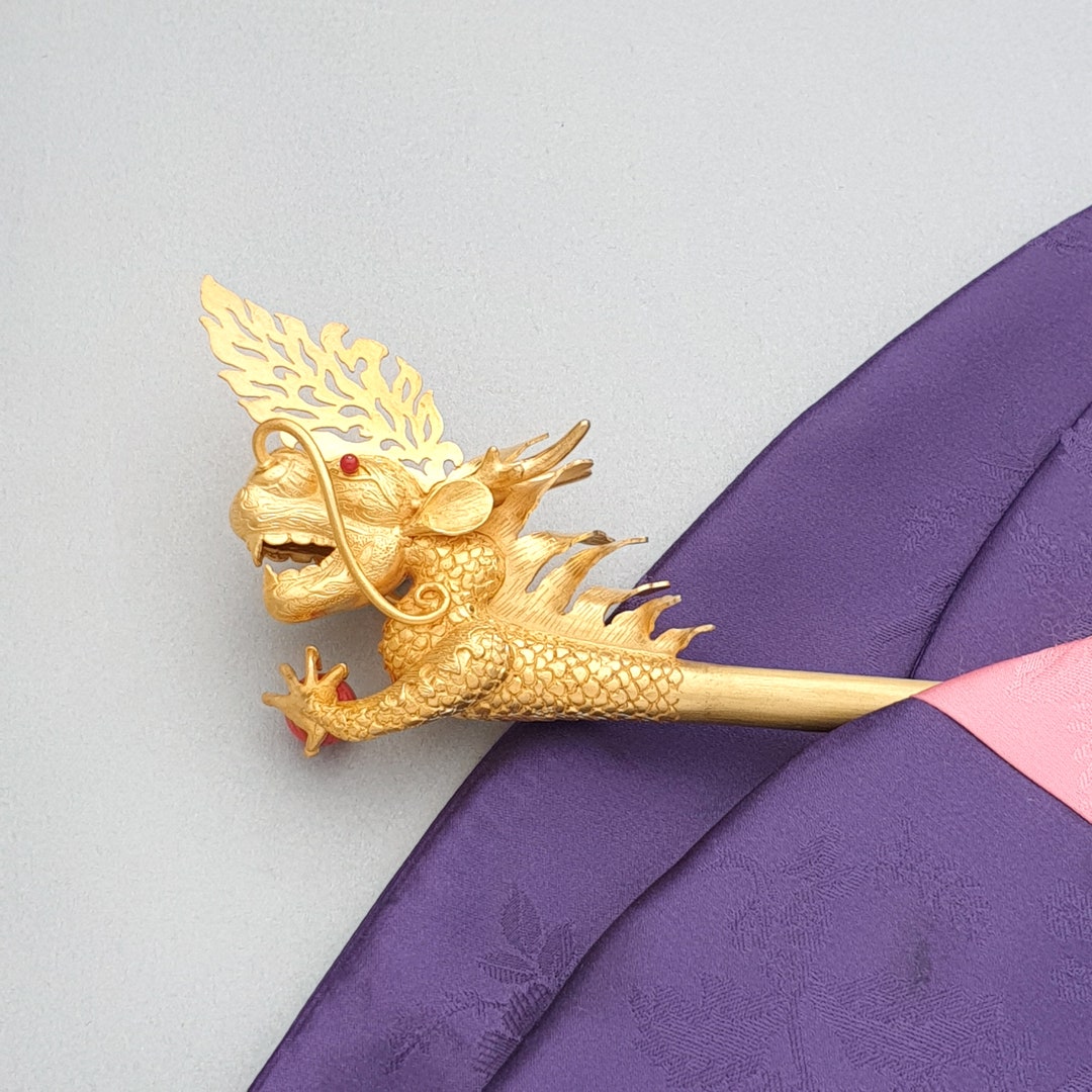 Dragon Binyeo / Seoul NASCHENKA Traditional Korean Hanbok Dragon Hair ...