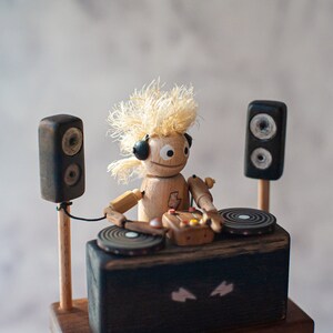 Wooden DJ Automate Handcrafted. Kinetic Sculpture Automaton - Etsy