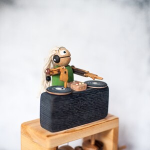 Wooden DJ Automate Handcrafted. Kinetic Sculpture Automaton - Etsy