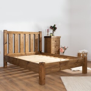 Solid Wood Rustic Farmhouse Bed | Reclaimed Timber Style - Etsy UK