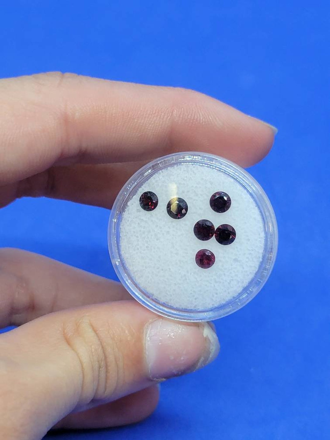 Almandine Garnets From Delaware County Pennsylvania (3.5 Mm) - Etsy