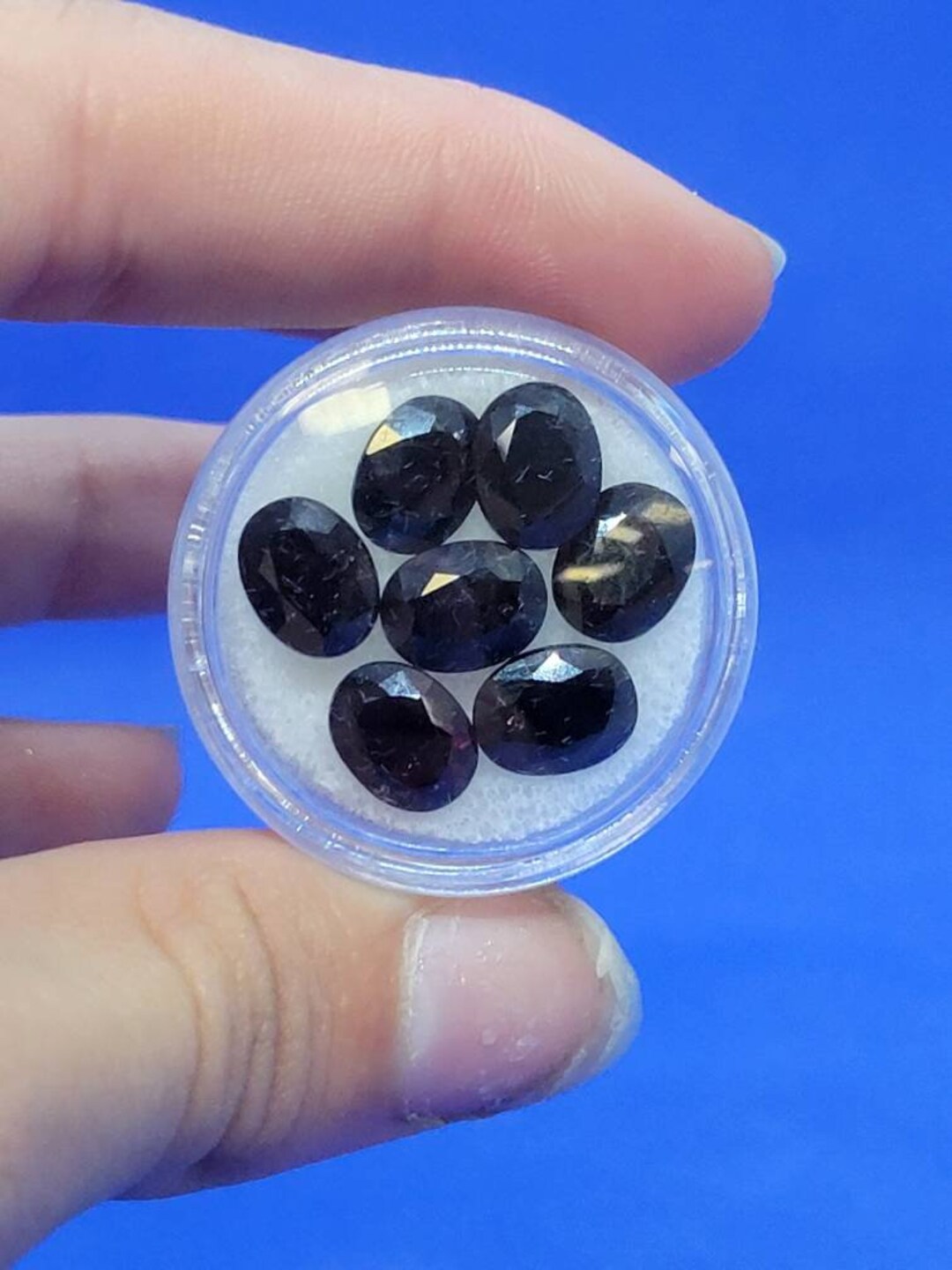 Almandine Garnets From Delaware County Pennsylvania (9x7 Mm) - Etsy