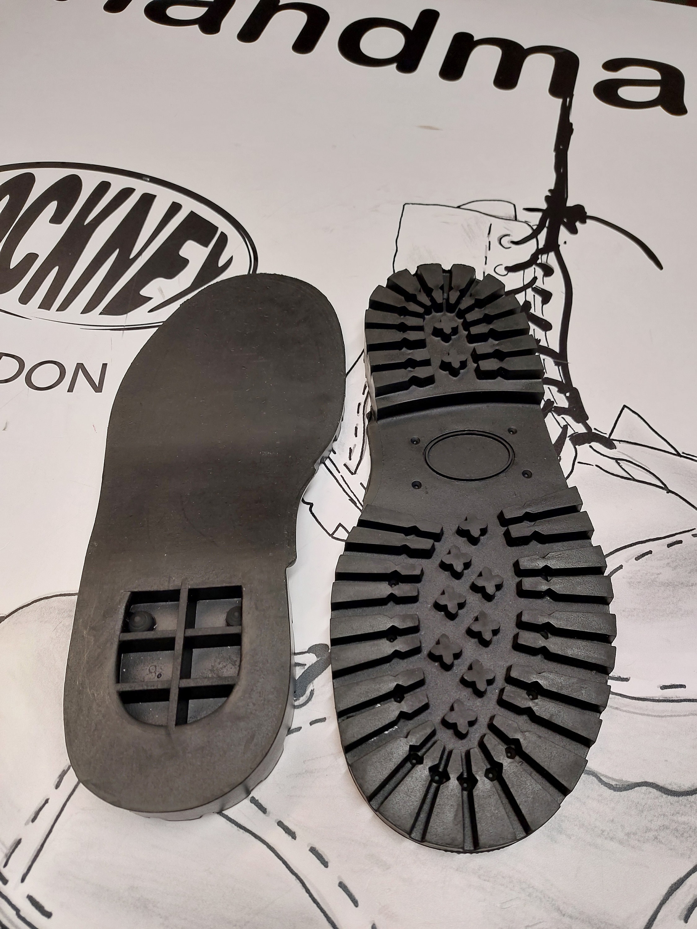 Commando Sole, Lug Lugger Black Rubber Sole. Durable, Hard-wearing and ...