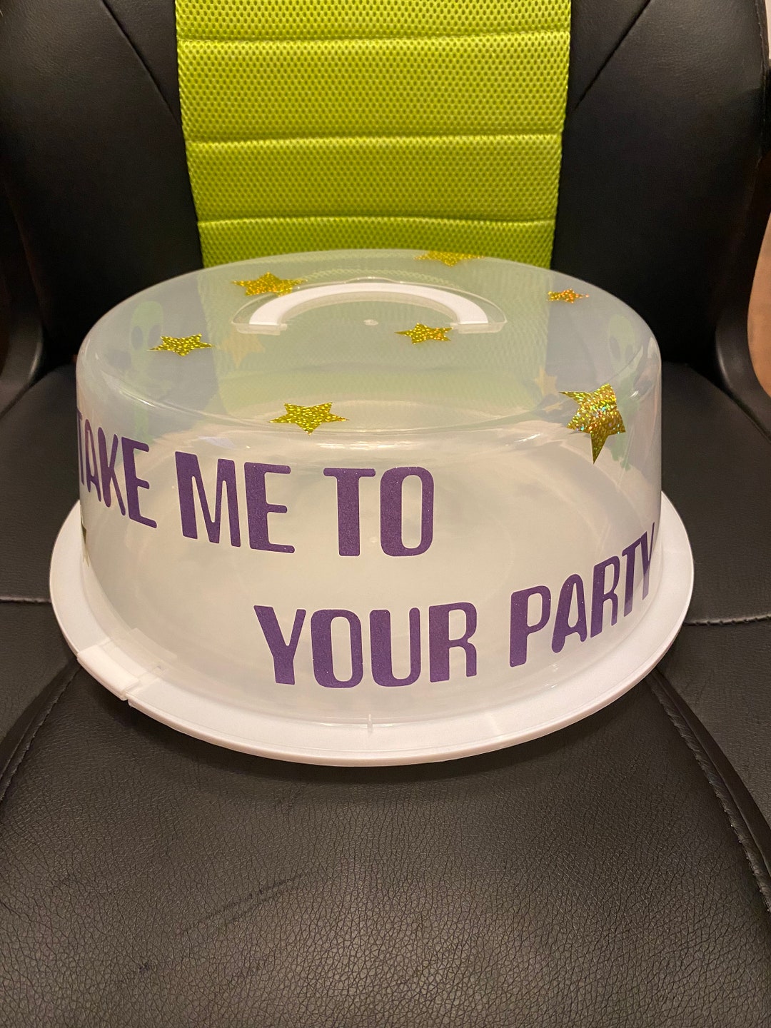 Alien Cake Carrier - Etsy