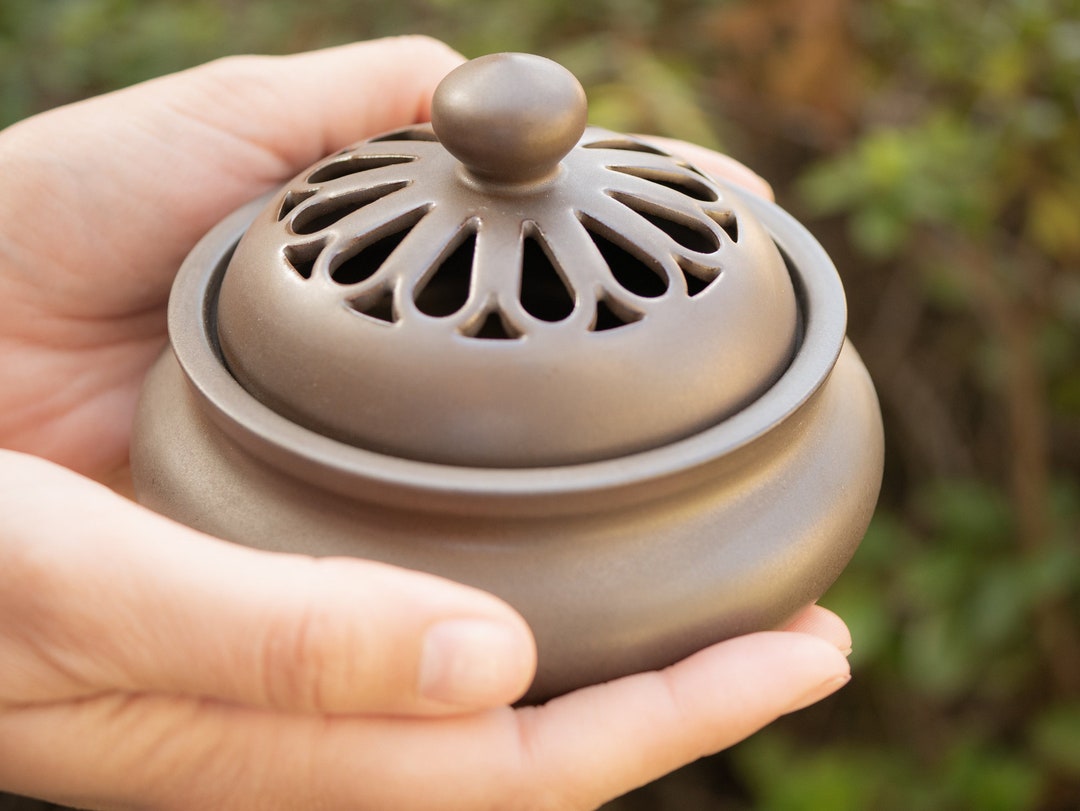 Om Mani Brown Round Ceramic Incense Burning Bowl - Ceramic Incense Bowl ...