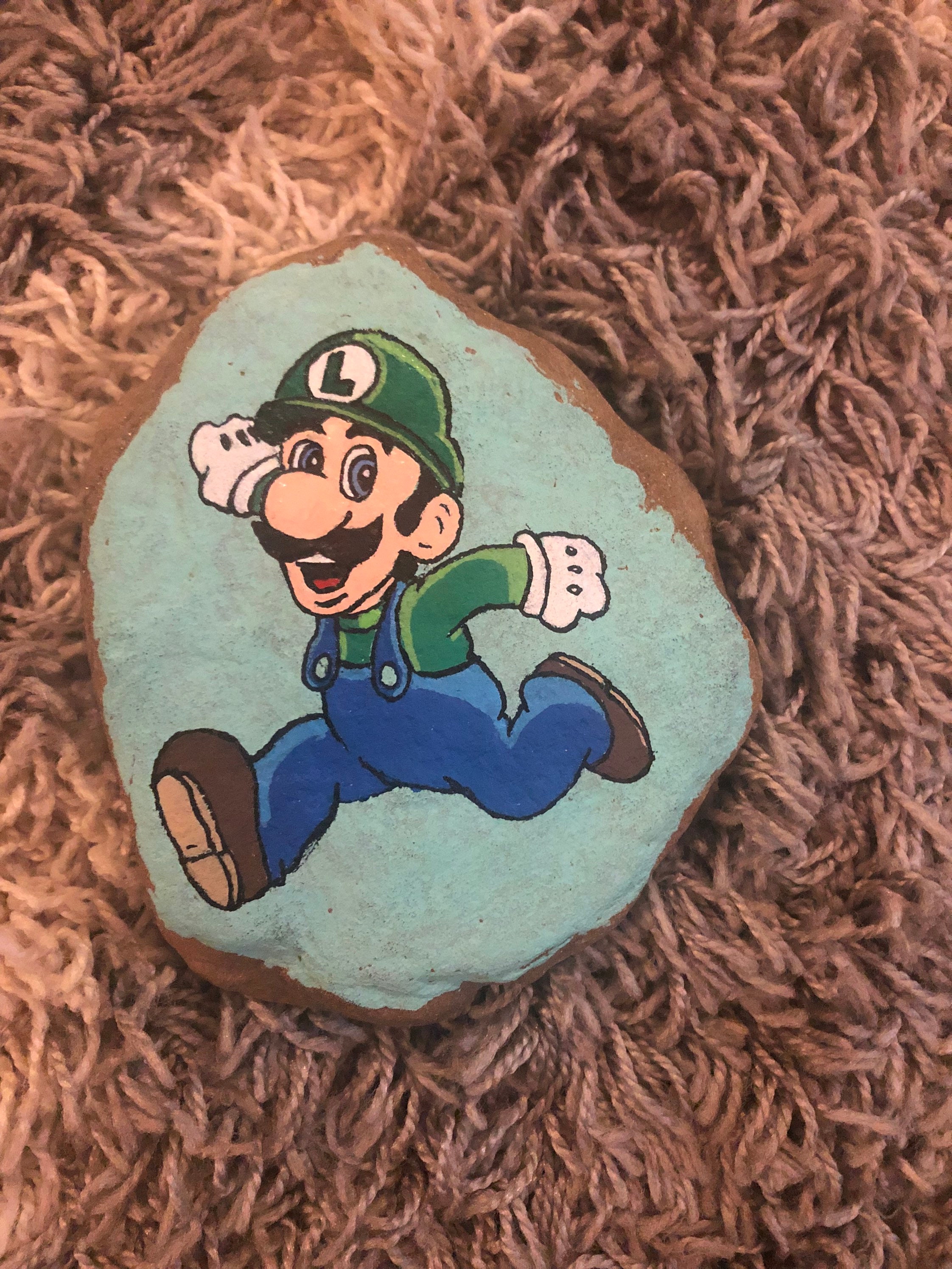 Garden Rocks Super Mario Luigi Painted Rock - Etsy España