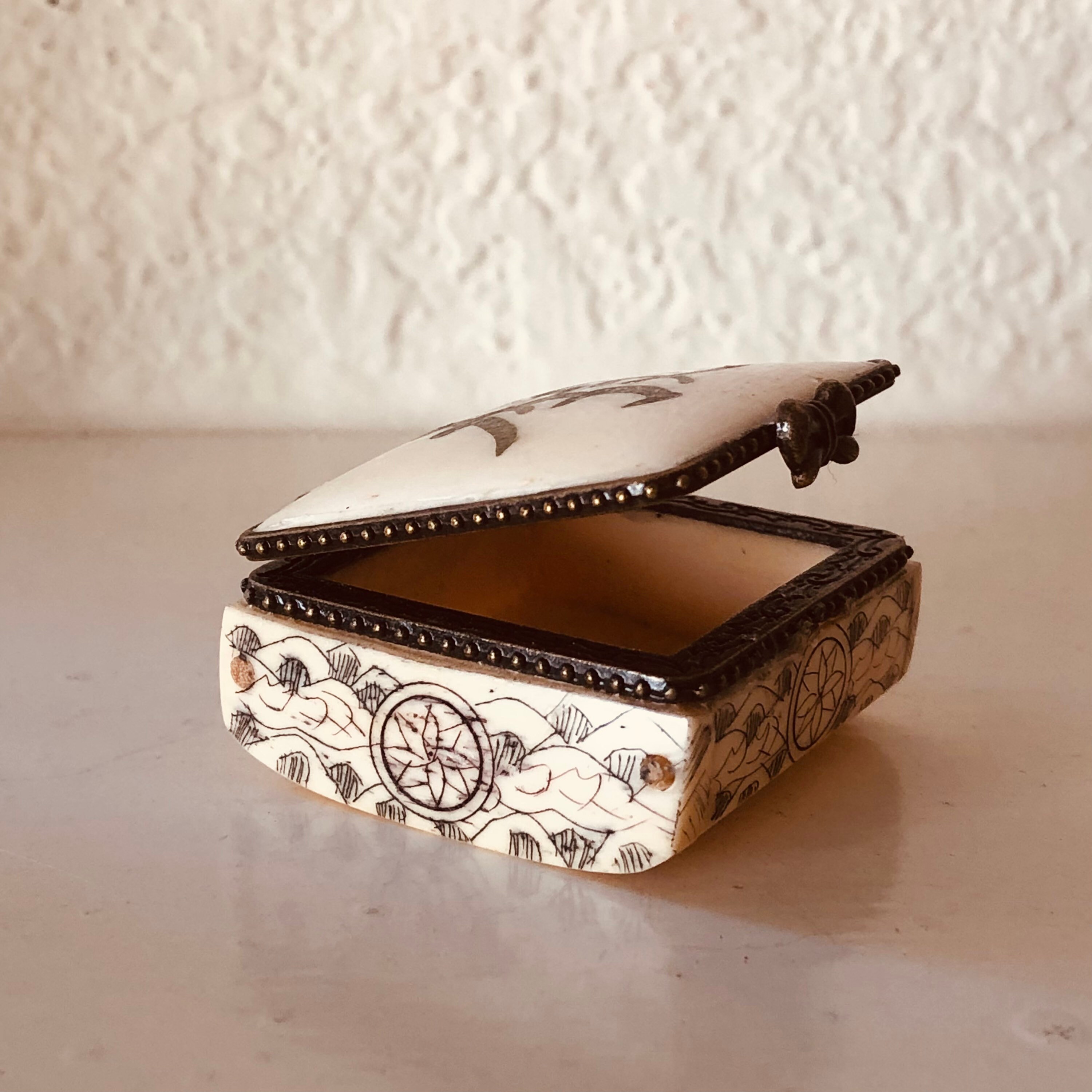 Vintage Bone Jewelry Box - Etsy