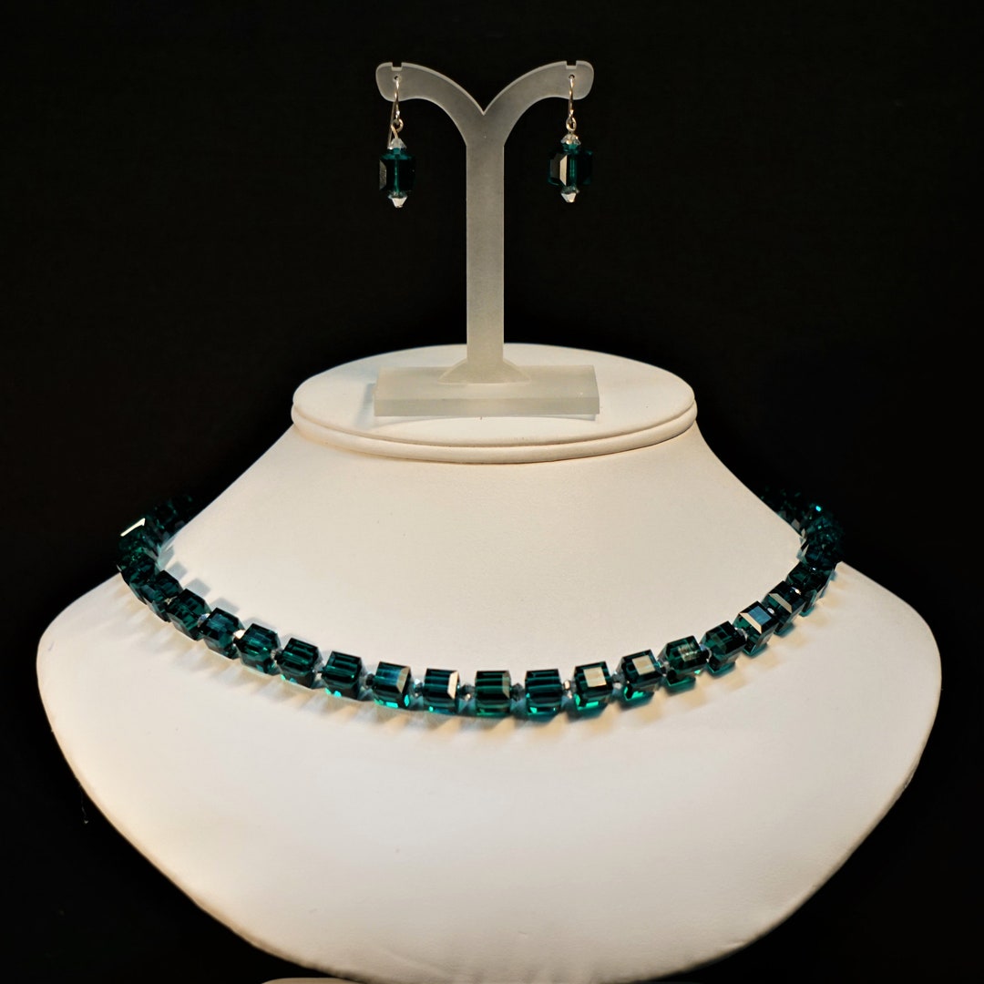Single Strand Emerald Green Crystal Cube Necklace, Crystal Necklace and ...