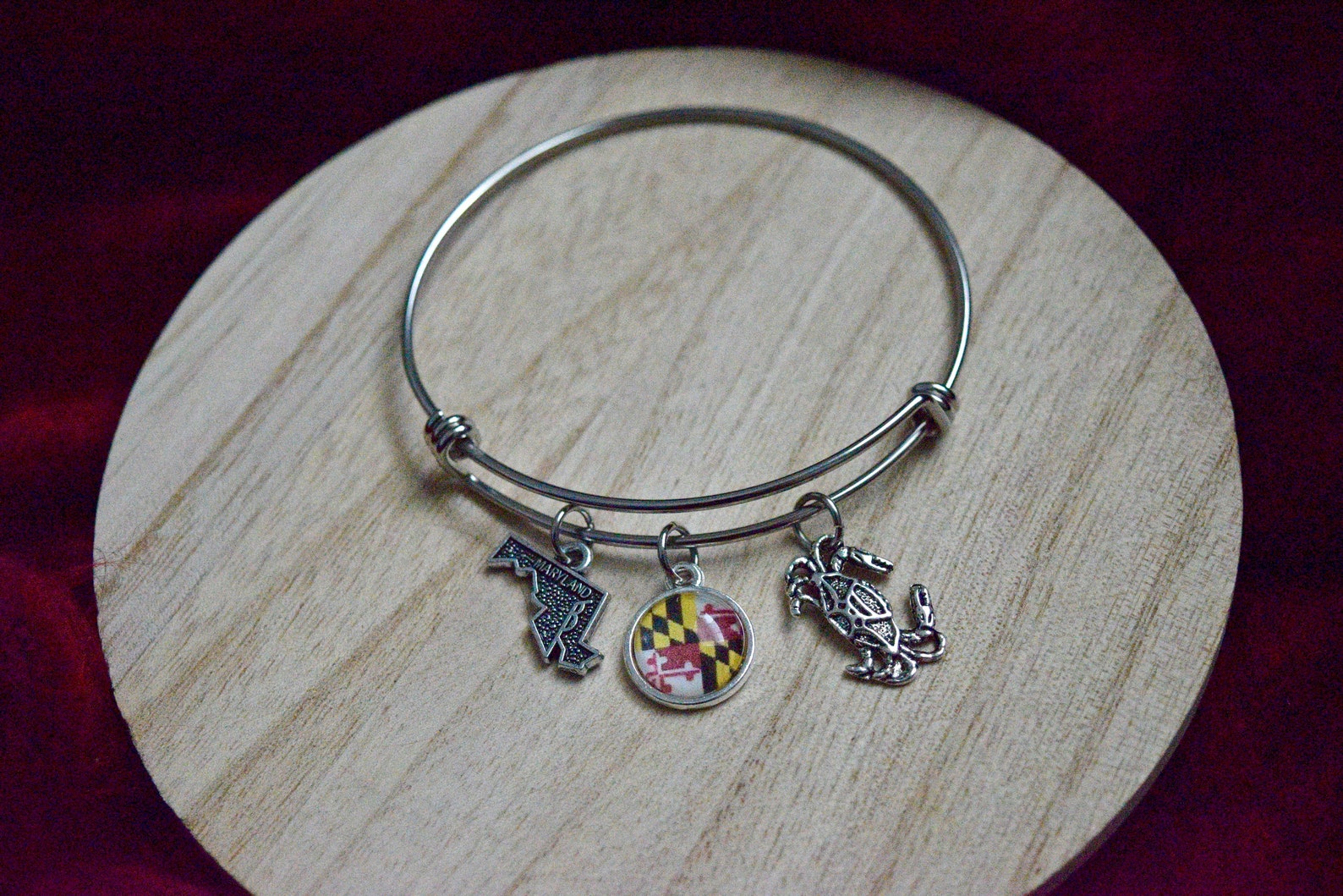 Maryland Theme Charm Bracelet Show Your MD Pride With This Adorable ...