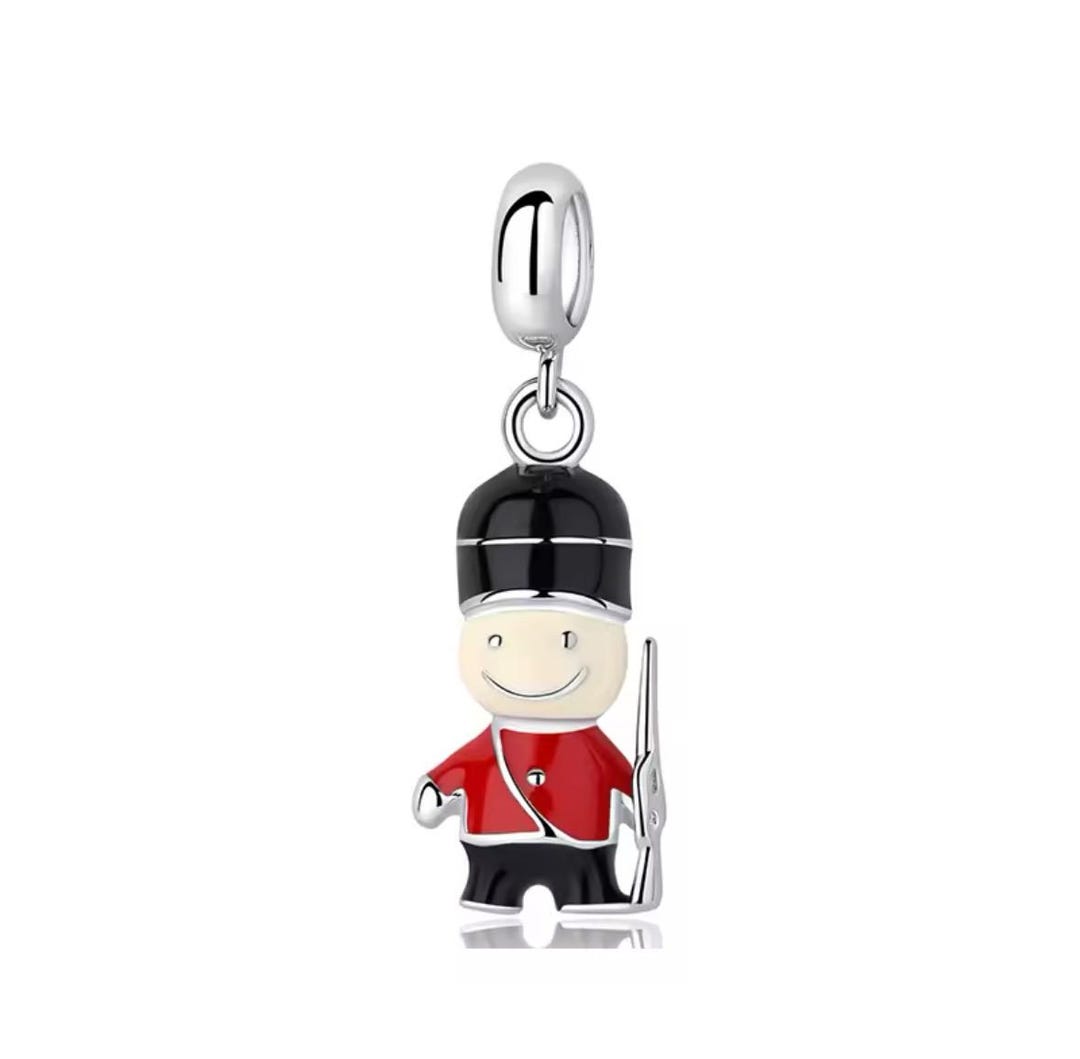 925 Silver Charm London Beefeater Design for European Bracelets ...