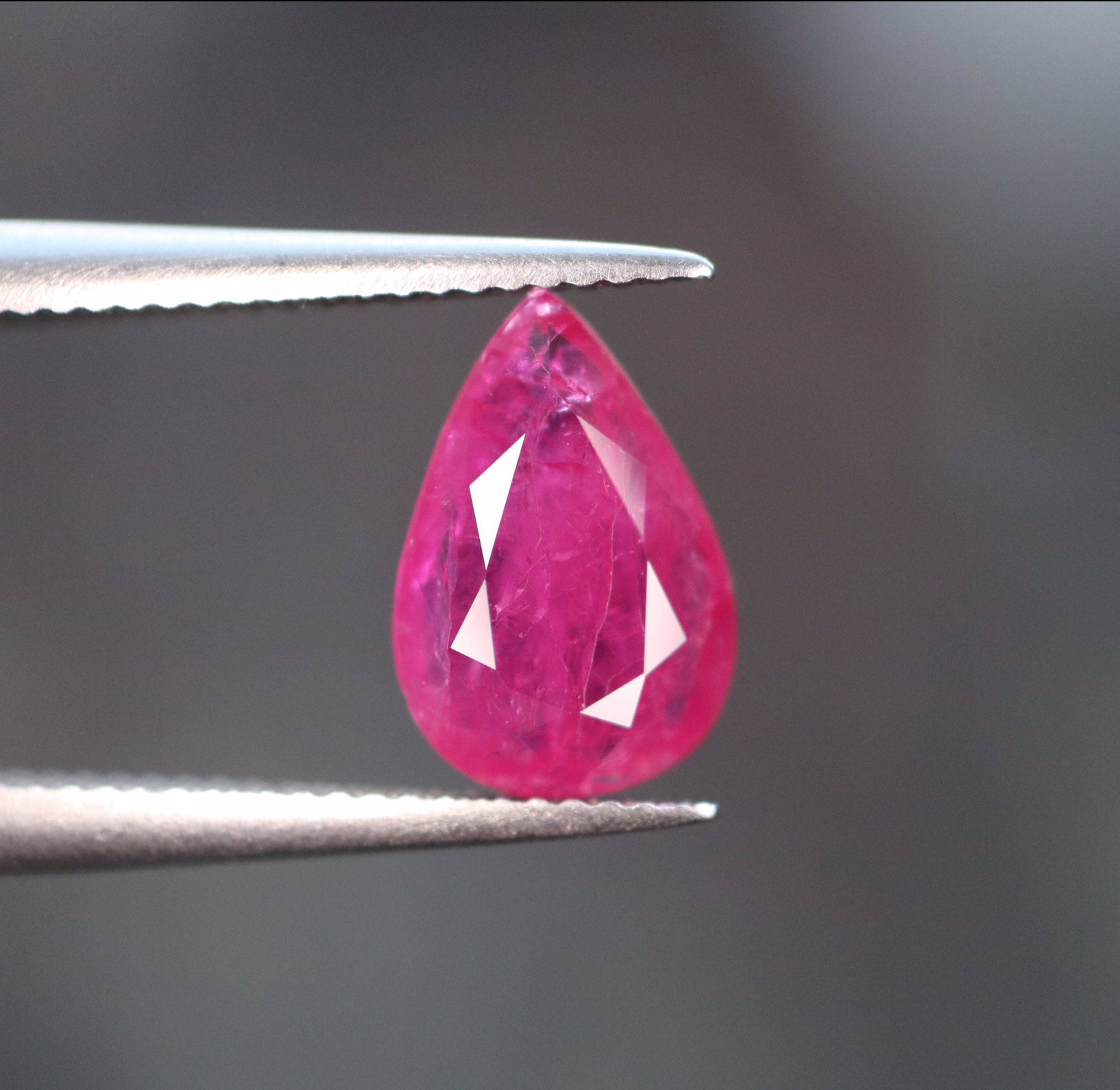 Zertifiziert e0.80ct Teardrop Birne Rubin lose Erde abgebaut - echte ...