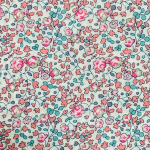 A Beautiful ‘petite Pink’ Fabric Bag. 8 X Liberty Tana Lawn Pieces 6”x ...