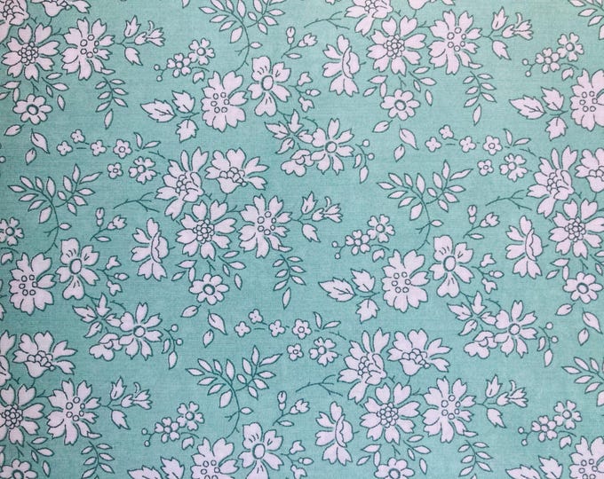 A Mint Green and White ‘capel’ Liberty Tana Lawn 13”x 10”. Patchwork ...