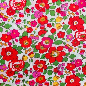 A Vibrant ‘miss Scarlet’ Fabric Bag. My Packs Consist of 8 Different ...