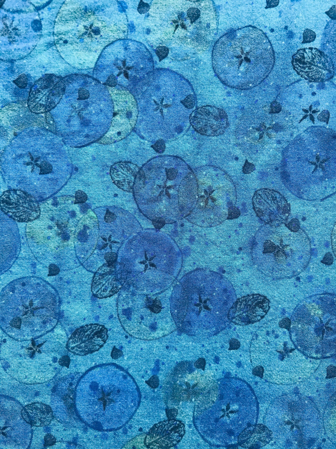 Blue ‘apple’ Liberty Tana Lawn 13”x 9”. Pretty Rare - Etsy UK