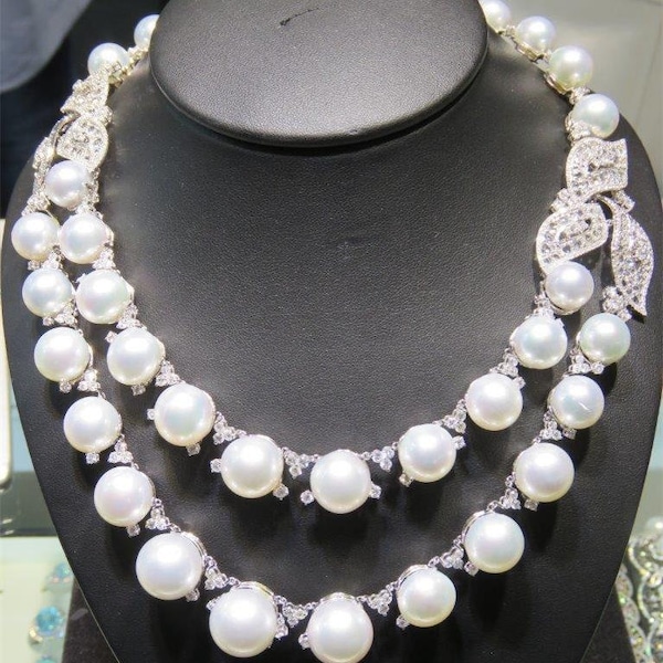 Pearl and Diamond Necklace - Etsy