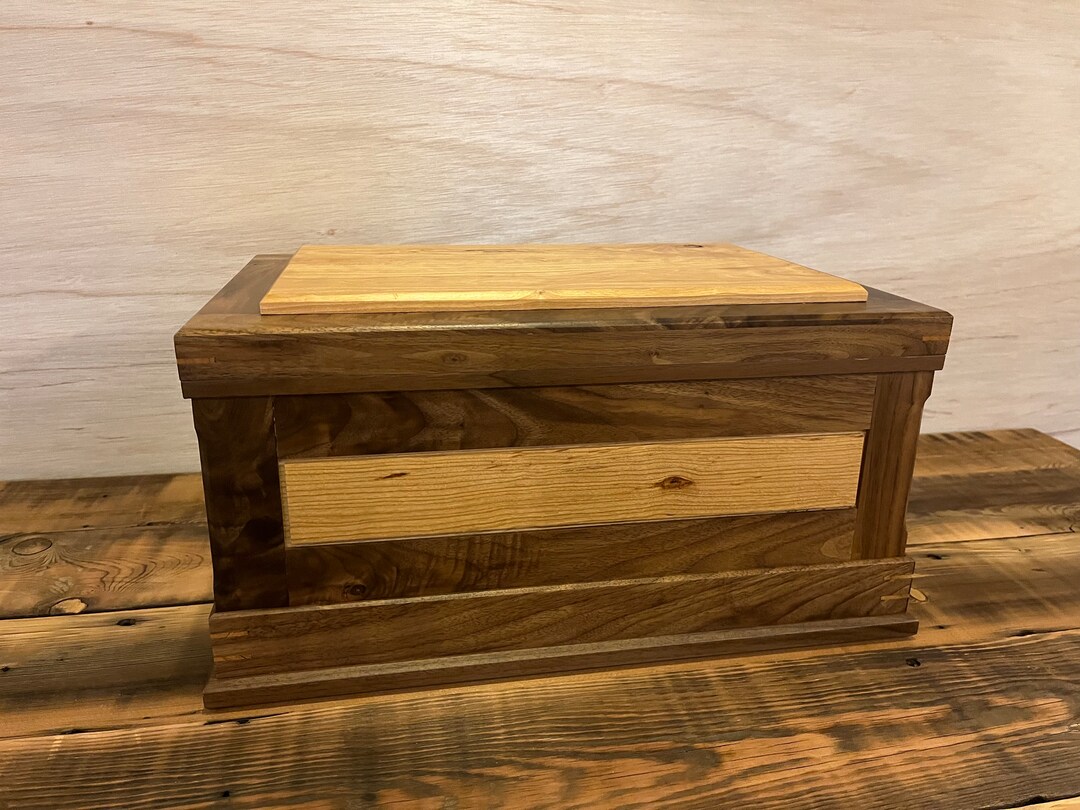 Walnut and Cherry Keepsake Box - Etsy