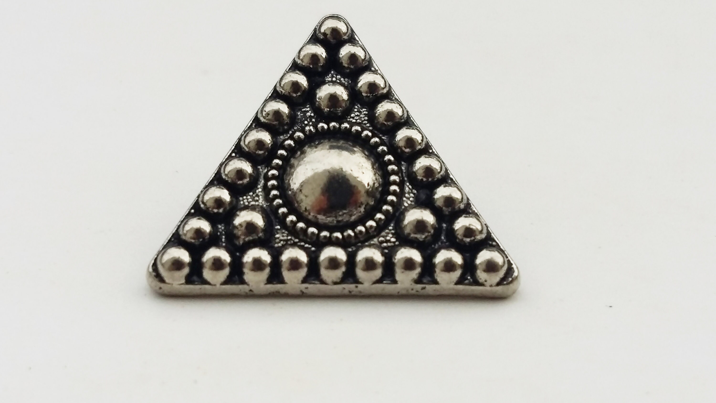 Pyramids Ornamental Rivets 6 Pieces Triangles Leather | Etsy