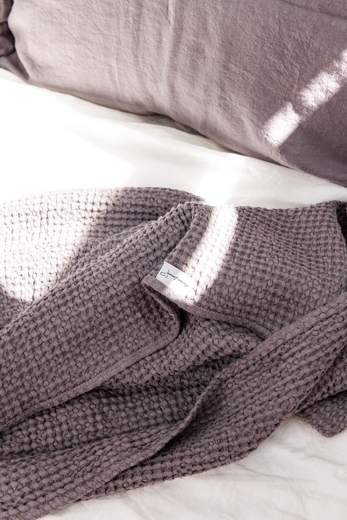 Linen Waffle Blanket in Dusty Lavender. Bed Throw in Lilac. - Etsy