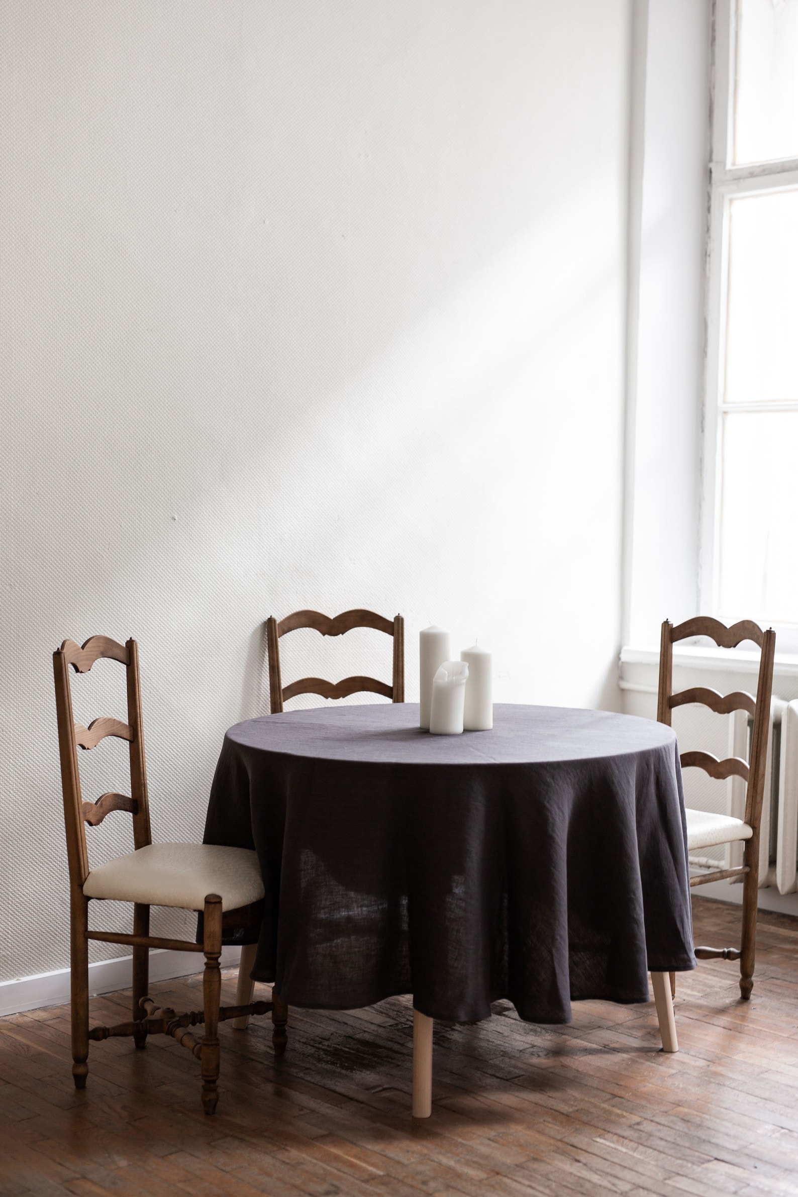 Round Linen Tablecloth in Various Colors. Washed Soft Linen Tablecloth ...