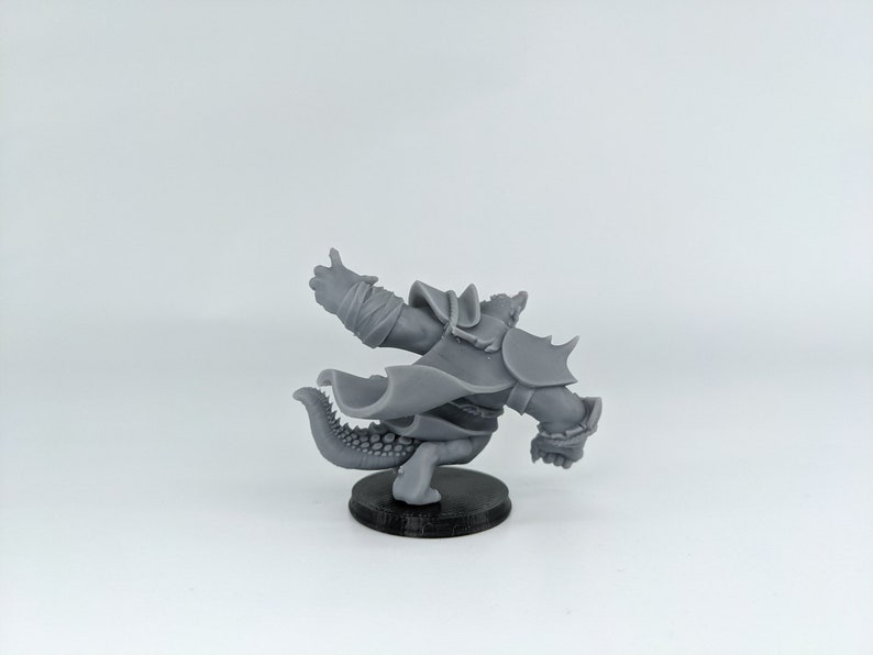 Kobold - Swolbold Brute - Kroxigor - 28mm | 32mm Miniatures for ...
