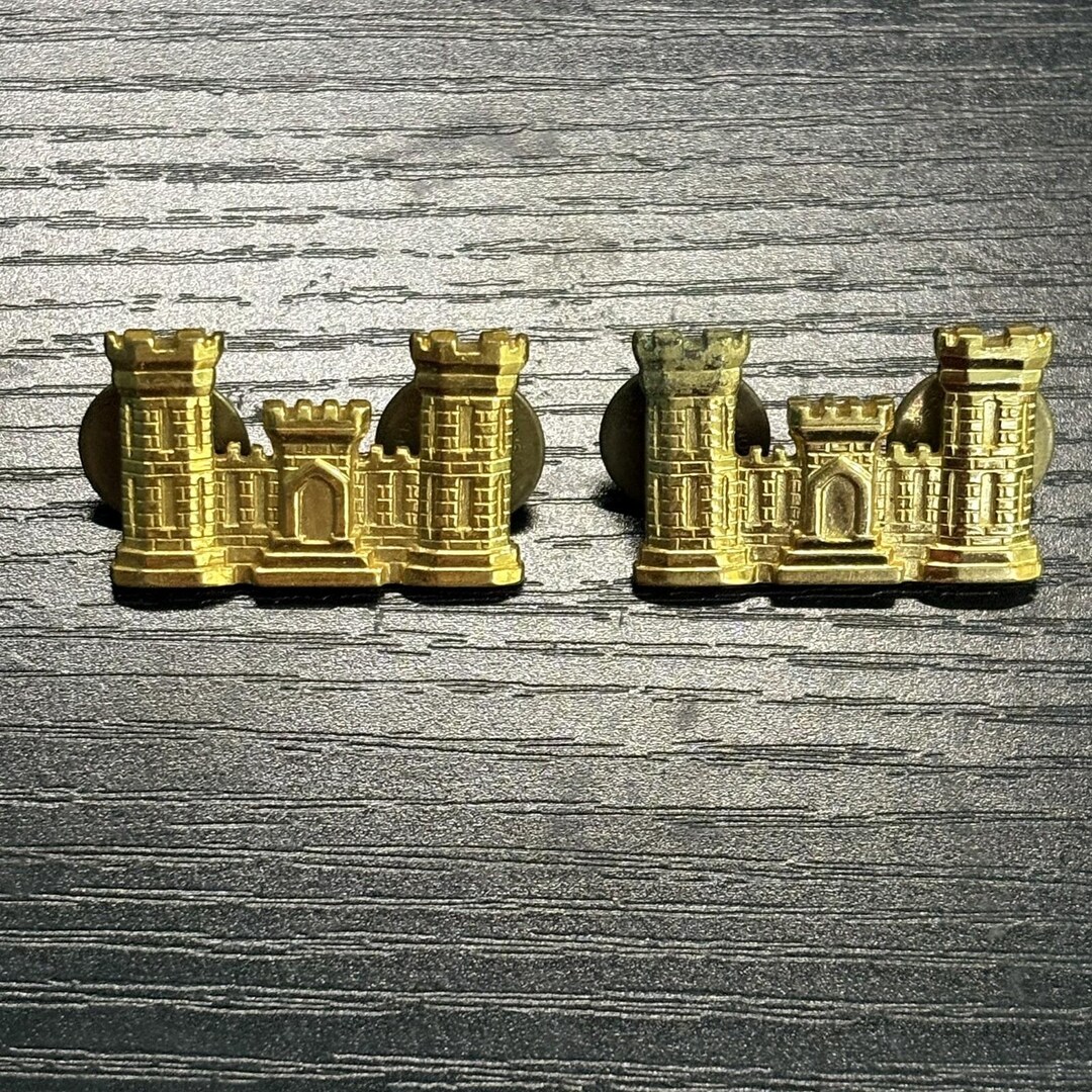 Vintage U.S. Army Engineer Corps Collar Insignia Pins – Pair of Castle ...