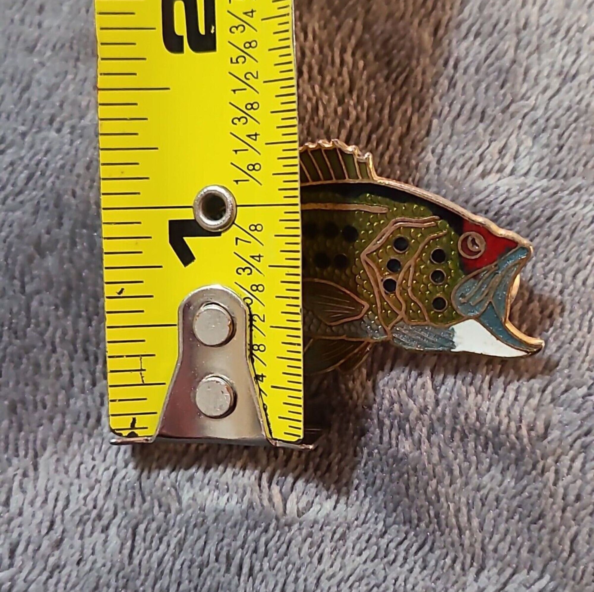 Large Mouth Bass Fish Trout Sea Fishing Enamel Lapel Hat Vest Tac Pin ...