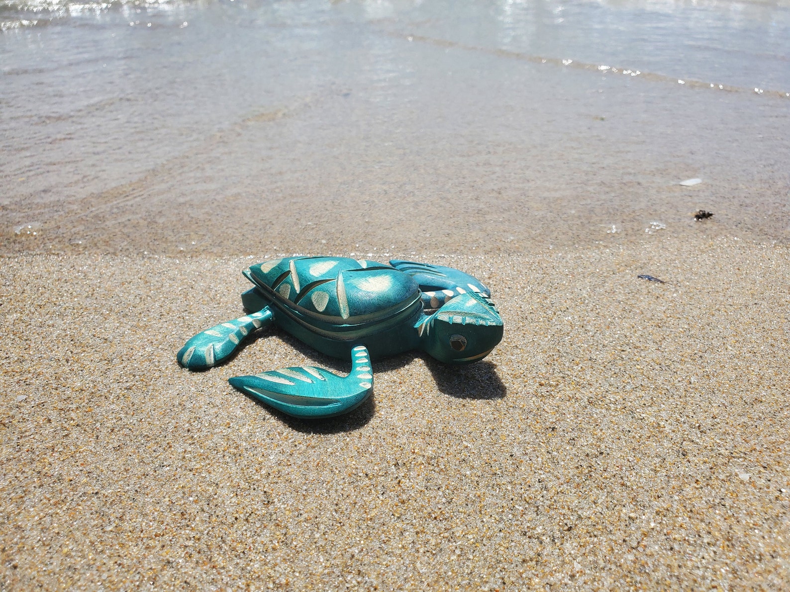 Carved Wood Turtle Statue, Decorative Animal Figurine, Ocean Art Decor ...