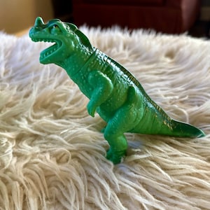 Vintage 1988 Playskool Green Dinosaur Ceratosaurus Figurine Wendy’s Toy ...