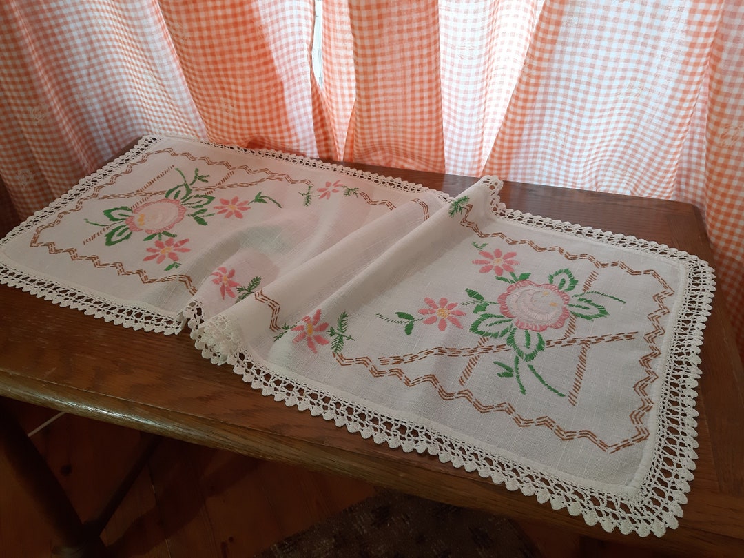 Floral Hand Embroidery Cotton Vintage Tablecloth With Doily Edges Table ...