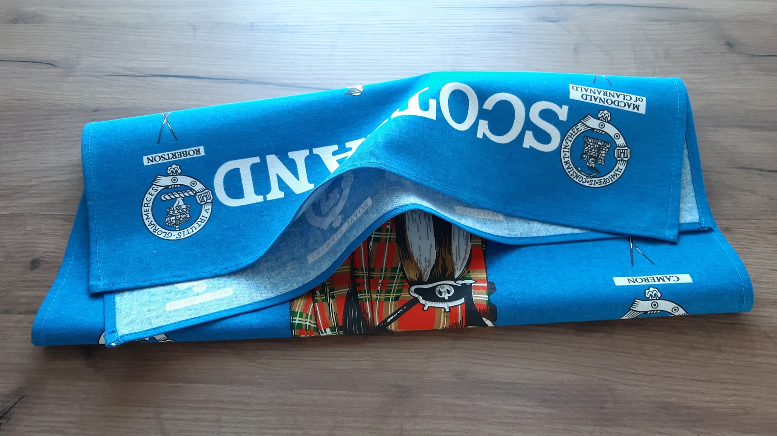 Vintage Scotland Crests & Piper Tea Towel Vintage Scottish Clans Cotton ...