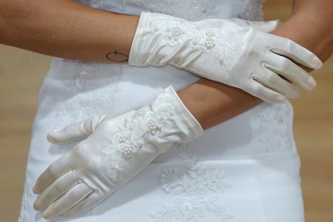Ivory Satin Wedding Gloves: Embroidered Bridal Party Gloves - Etsy
