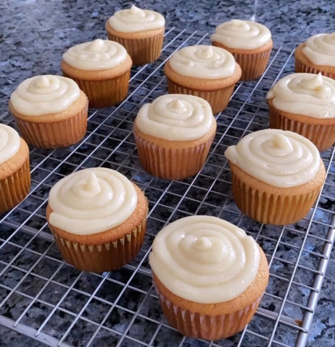 Cornbread Cupcakes With Honey Buttercream Frosting - Etsy