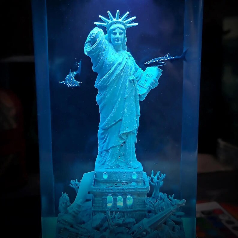 Statue of Liberty Undersea Ocean Custom Resin Lamp, Clock, Resin ...