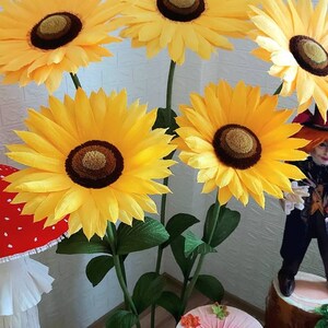 5 Free Standing Sunflowers Photo Prop Giant, Rustic Wedding Photo Decor ...