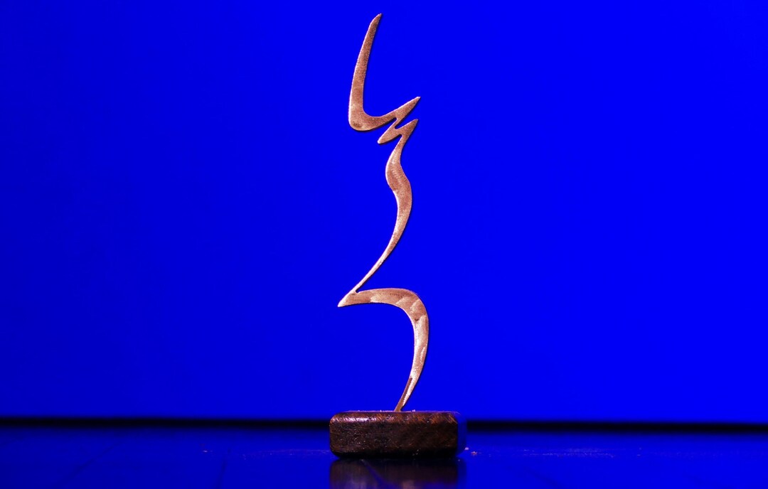 Small Sculpture - Bronze Abstract Modern Minimalist-solid Thick Bronze ...