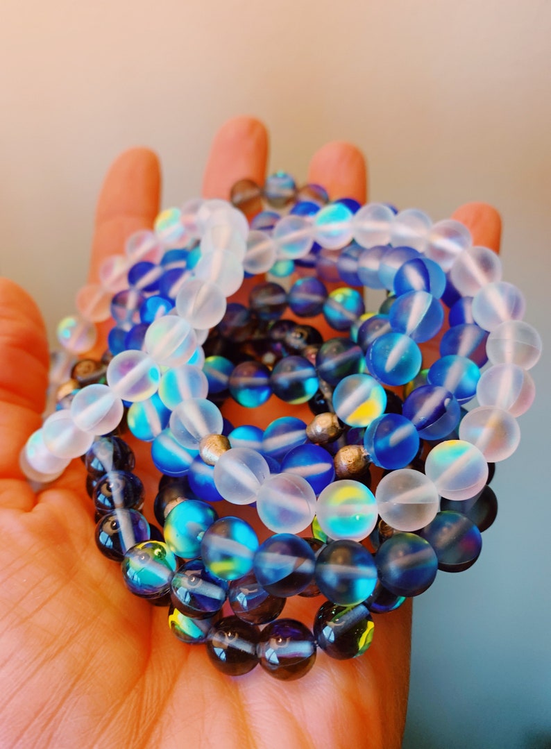 Mermaid Glass Bracelet/ Glow Beads/ Stretch Bracelet - Etsy