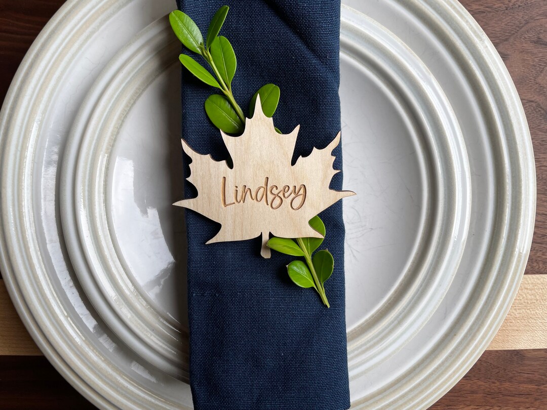 Personalized Leaf Name Card or Tag for Thanksgiving, Friendsgiving ...